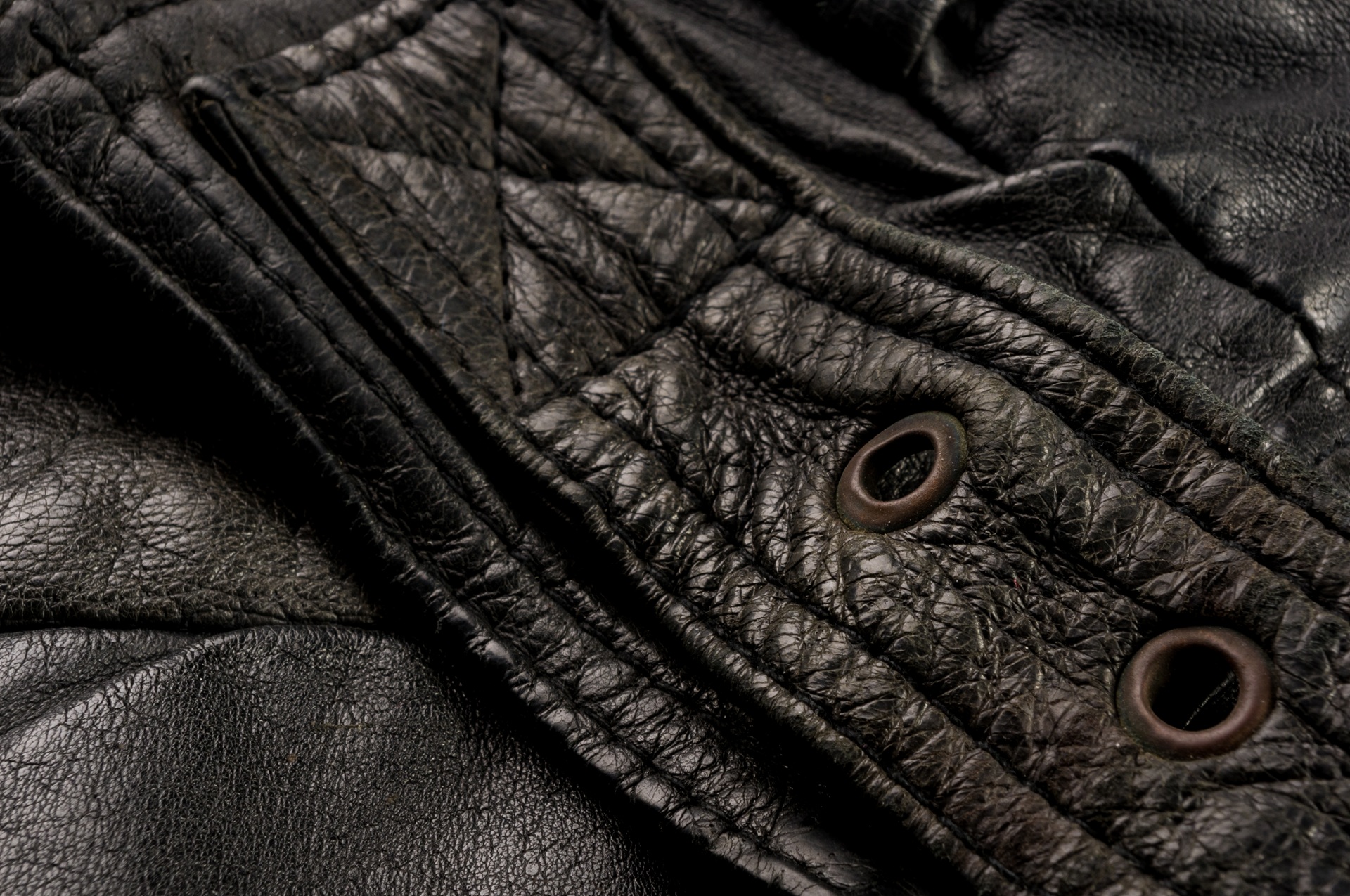 Leather Cleaning vs. Conditioning: What’s the Difference and Do You ...